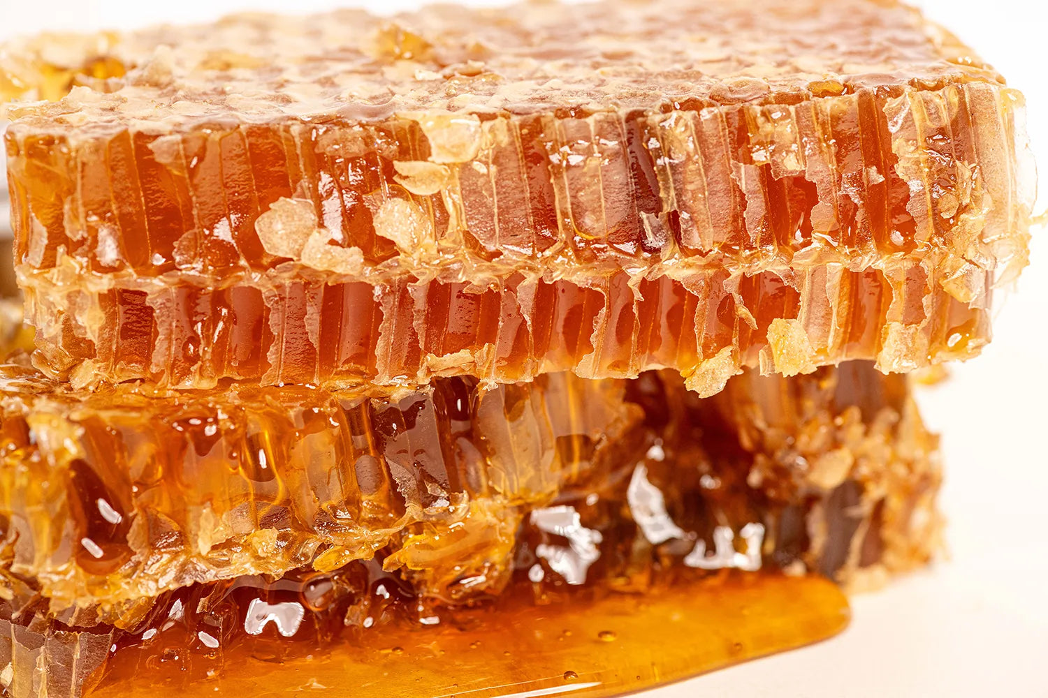 Raw Honeycomb – Little Red Farm